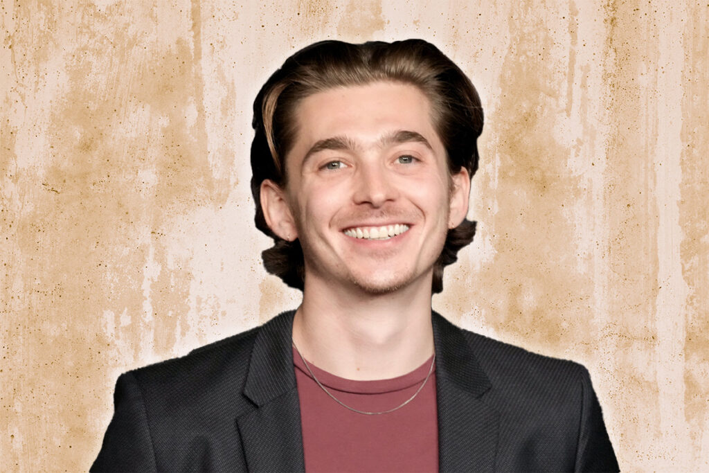 Austin Abrams Bio: Age, Net Worth, Married Life, Dating, and Career ...