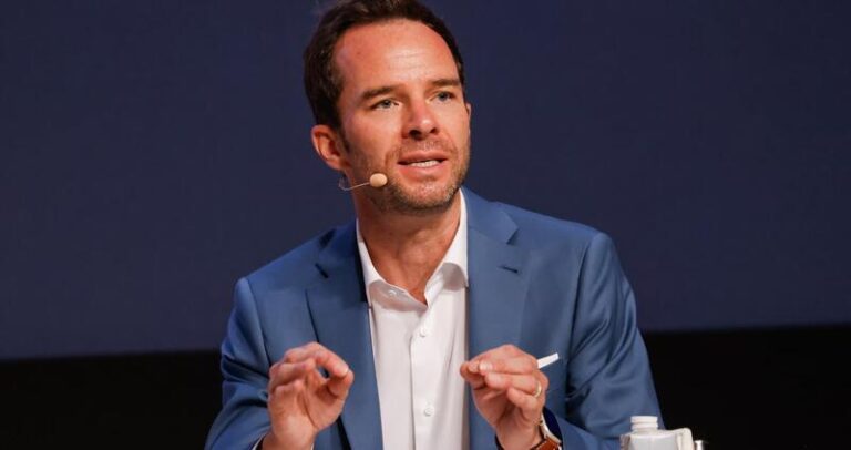 Derek Van Dam: Age, Net Worth, Salary, Career, Married Life, and More ...
