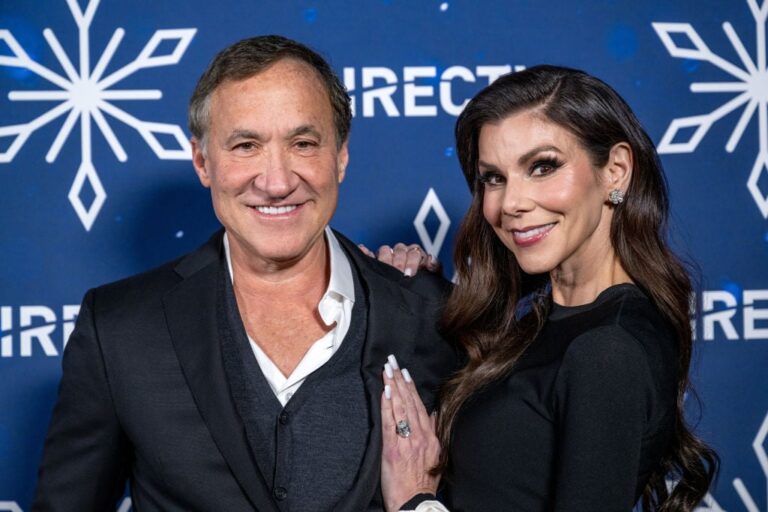 Dr. Terry Dubrow: Net Worth, Age, Married Life, Salary, and Biography ...